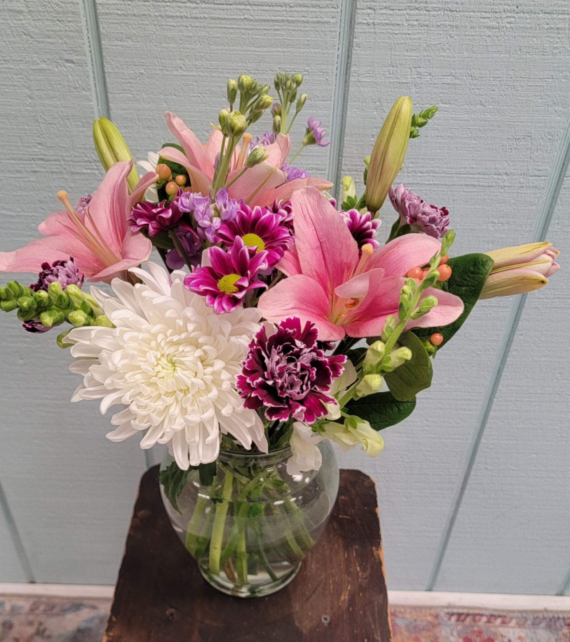 The Loving Lilies Arrangement | Miss Lora’s Flowers and Gifts